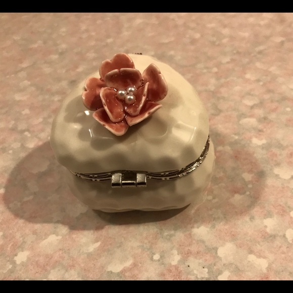 non branded | Other | Ceramic Shaped Jewelry Box Wdelicate Flower ...